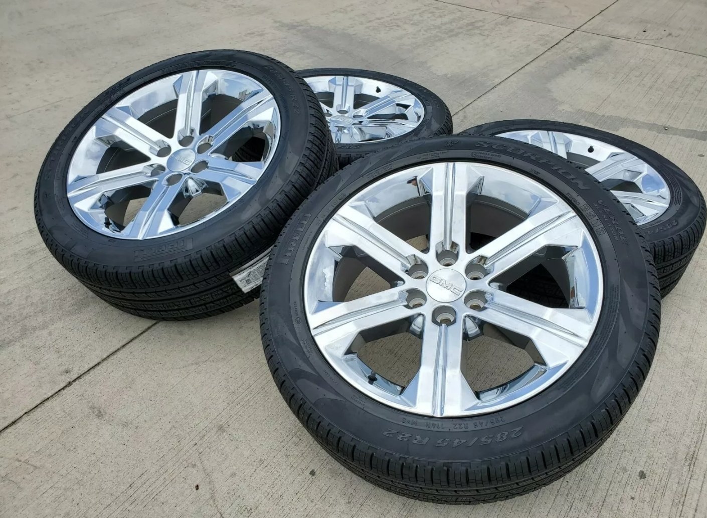 Chevy Silverado On 22 Wheels