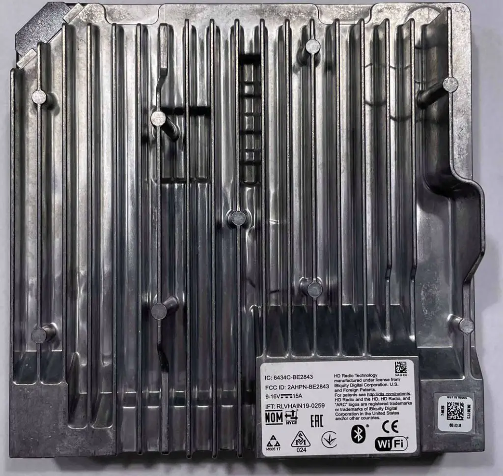 Wireless Android Auto And Apple CarPlay Upgrade On The Way For 2020 ...