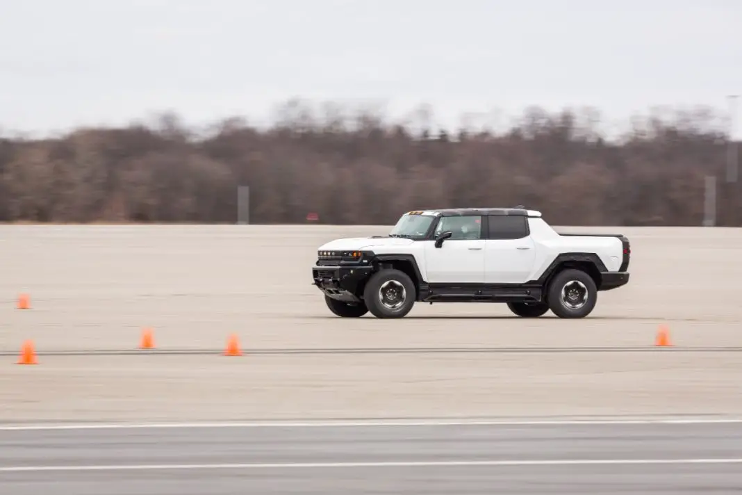 The First GMC HUMMER EV Has Been Assembled And Is Now Undergoing ...