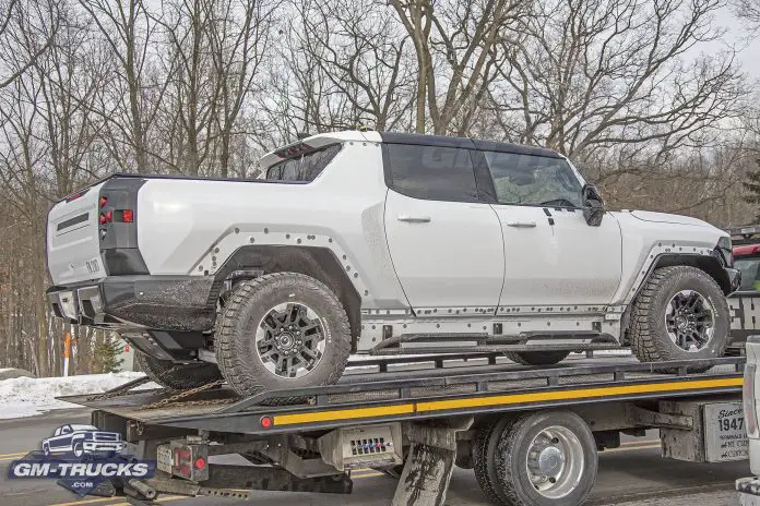 [Spy Shots] GMC HUMMER EV Caught Testing | GM-Trucks.com