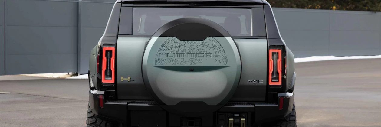 Here's A Detailed Look At The First 8 Official HUMMER EV Accessories ...
