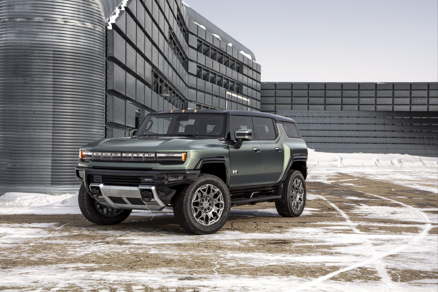 President Biden Takes New GMC Hummer EV for Spin | GM-Trucks.com