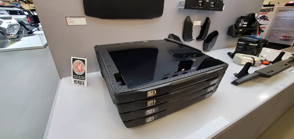 Here's Your Own Personal Tour Of The GMC HUMMER EV Booth at The 2021 ...