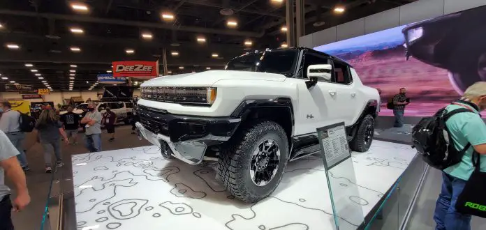 Here's Your Own Personal Tour Of The GMC HUMMER EV Booth at The 2021 ...