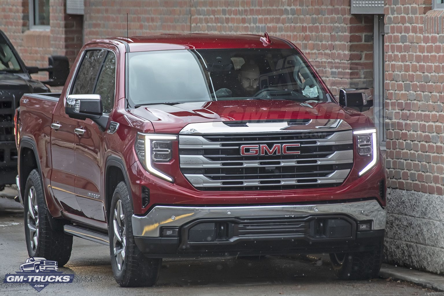 Next-Gen Sierra SLT/Pro X31 Duo Spotted Undisguised | GM-Trucks.com