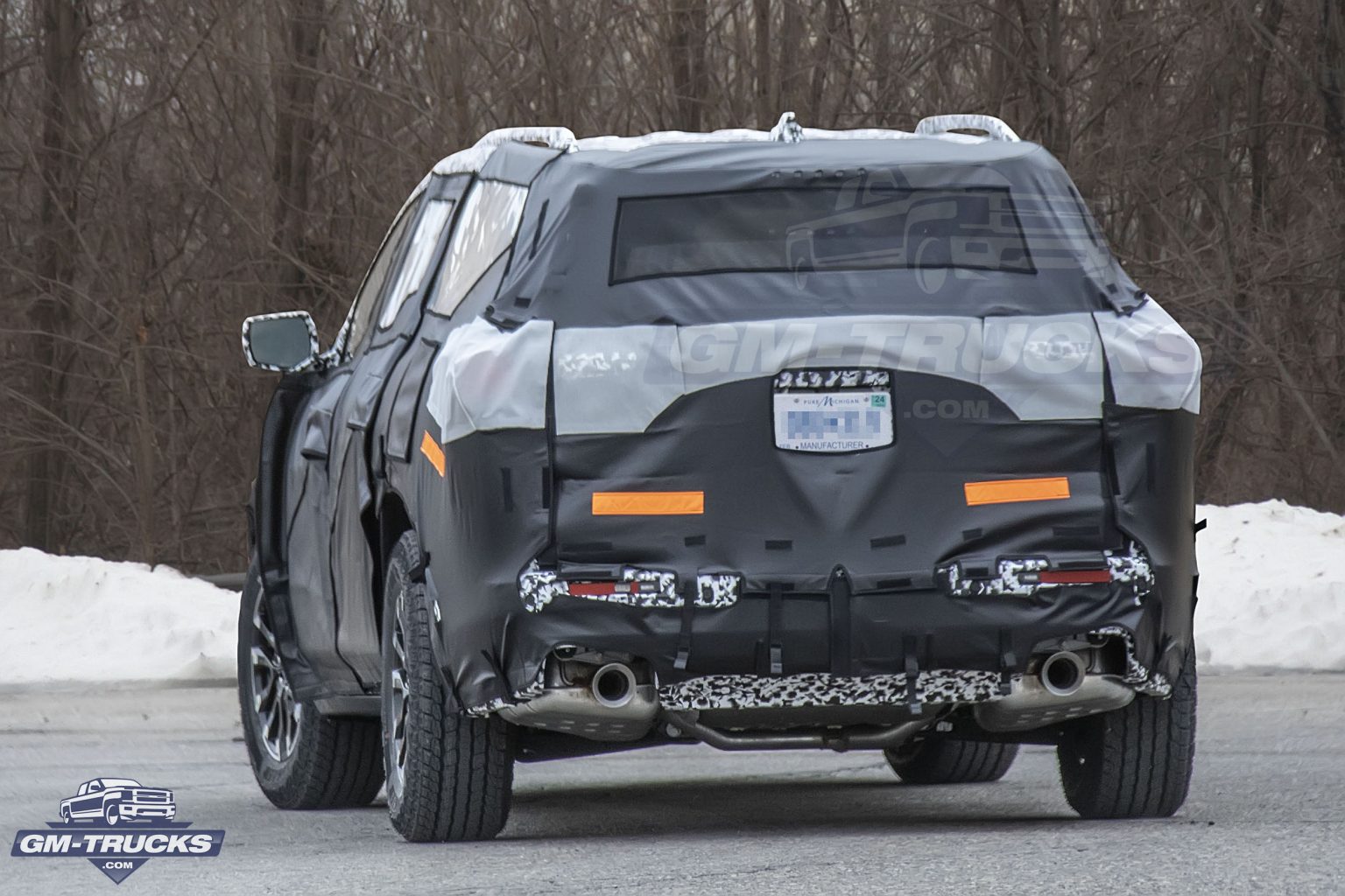 Off-Road Oriented 2024 GMC Acadia AT4 Prototype Photographed | GM ...