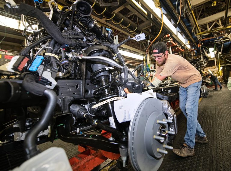 With Strike At Arlington UAW Flexes Muscle Over General Motors | GM ...