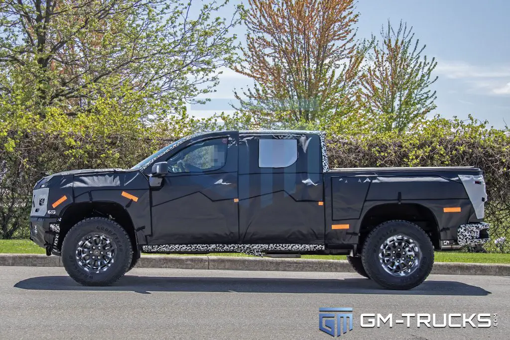 2027 Chevrolet Silverado ZR2 Spy Shots Reveal Major Off-Road Upgrade ...