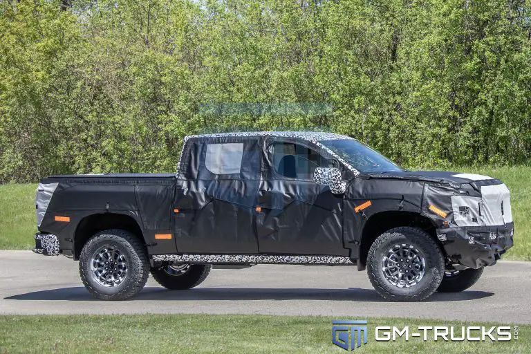 2027 Chevrolet Silverado ZR2 Spy Shots Reveal Major Off-Road Upgrade ...