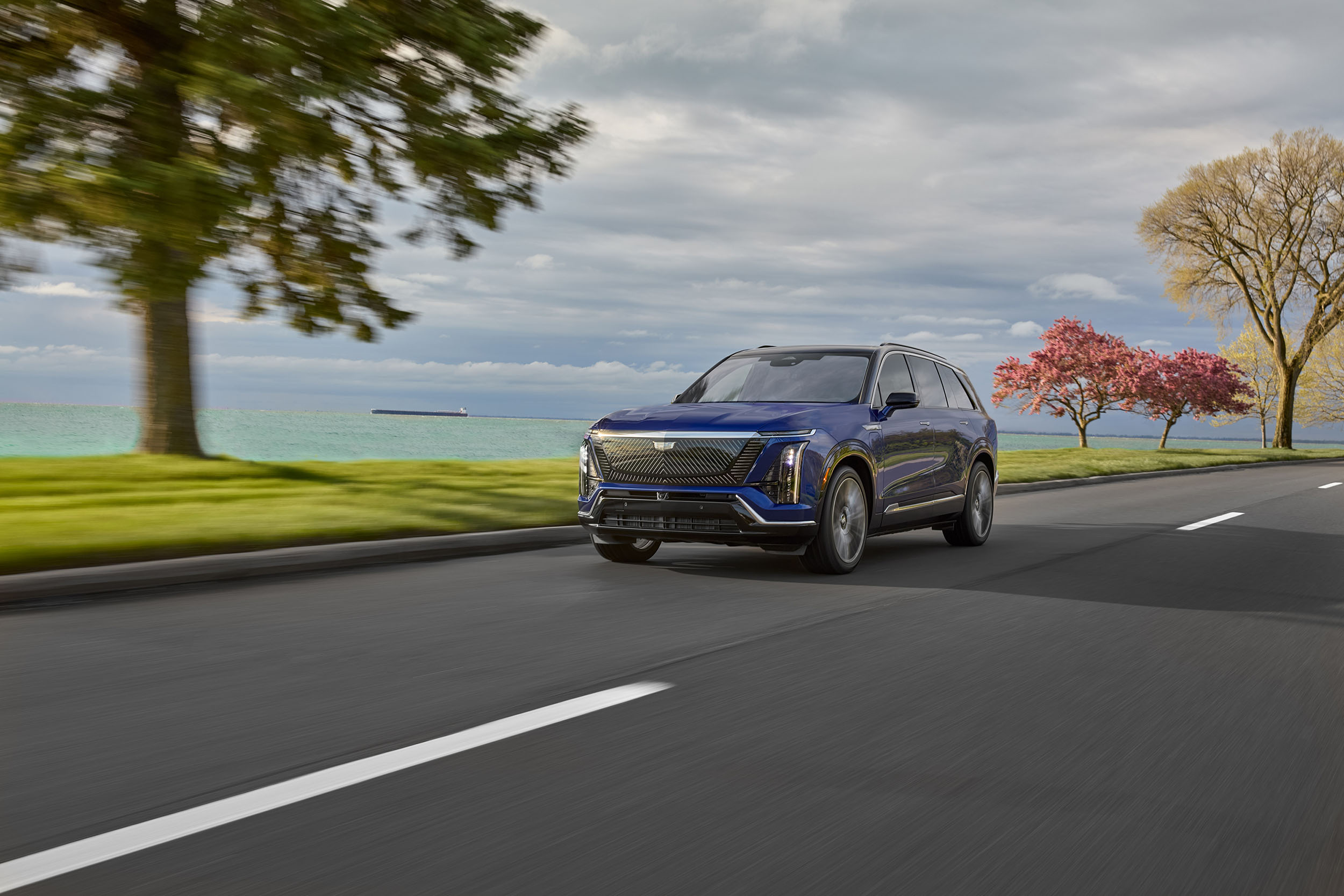 2027 Cadillac EV Updates: Optiq Gets a V-Series, Vistiq Gets Native ...